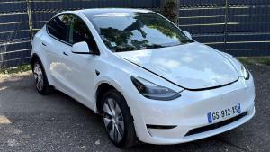 Белый Тесла Модель Y 2023 в Ионава, объемом двигателя 0.00 л и пробегом 70 тыс. км за 16800 €, фото 13 на AUTOMOTO.COM.LV