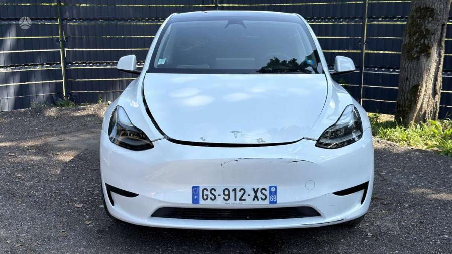 Белый Тесла Модель Y 2023 в Ионава, объемом двигателя 0.00 л и пробегом 70 тыс. км за 16800 €, фото 14 на AUTOMOTO.COM.LV