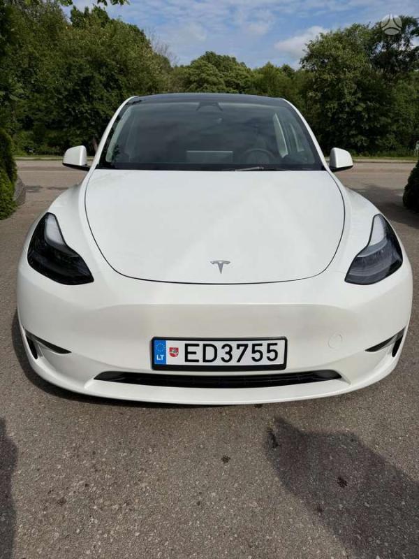 Balts Tesla Model Y 2023 Klaipėda, ar dzinēja tilpumu 0.00 L un nobraukumu 54 tūkst. km par 33000 €, foto 2 vietnē AUTOMOTO.COM.LV