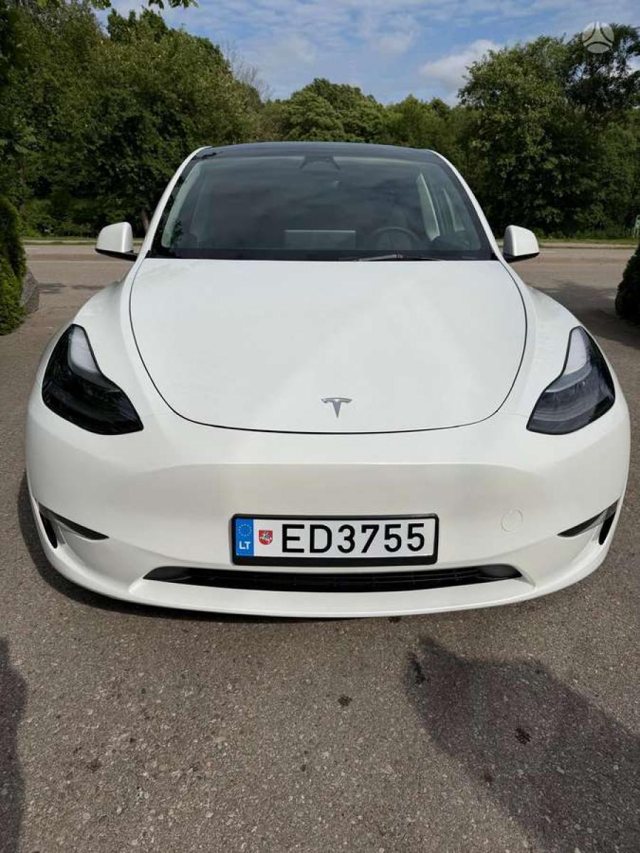 Balts Tesla Model Y 2023 Klaipėda, ar dzinēja tilpumu 0.00 L un nobraukumu 54 tūkst. km par 33000 €, foto 3 vietnē AUTOMOTO.COM.LV