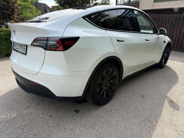 Balts Tesla Model Y 2023 Klaipėda, ar dzinēja tilpumu 0.00 L un nobraukumu 54 tūkst. km par 33000 €, foto 5 vietnē AUTOMOTO.COM.LV