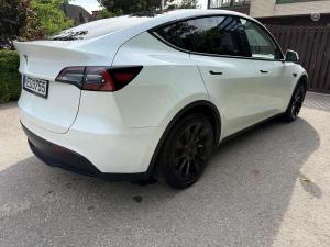 Balts Tesla Model Y 2023 Klaipėda, ar dzinēja tilpumu 0.00 L un nobraukumu 54 tūkst. km par 33000 €, foto 6 vietnē AUTOMOTO.COM.LV