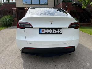 Balts Tesla Model Y 2023 Klaipėda, ar dzinēja tilpumu 0.00 L un nobraukumu 54 tūkst. km par 33000 €, foto 8 vietnē AUTOMOTO.COM.LV