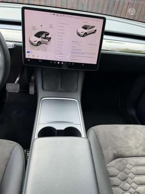 Balts Tesla Model Y 2023 Klaipėda, ar dzinēja tilpumu 0.00 L un nobraukumu 54 tūkst. km par 33000 €, foto 12 vietnē AUTOMOTO.COM.LV