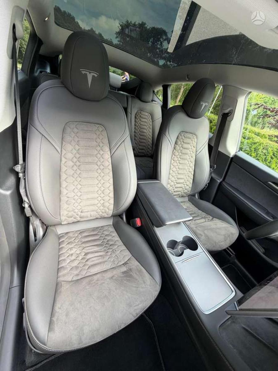 Balts Tesla Model Y 2023 Klaipėda, ar dzinēja tilpumu 0.00 L un nobraukumu 54 tūkst. km par 33000 €, foto 14 vietnē AUTOMOTO.COM.LV
