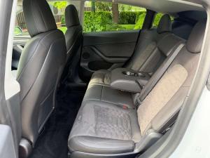 Balts Tesla Model Y 2023 Klaipėda, ar dzinēja tilpumu 0.00 L un nobraukumu 54 tūkst. km par 33000 €, foto 16 vietnē AUTOMOTO.COM.LV