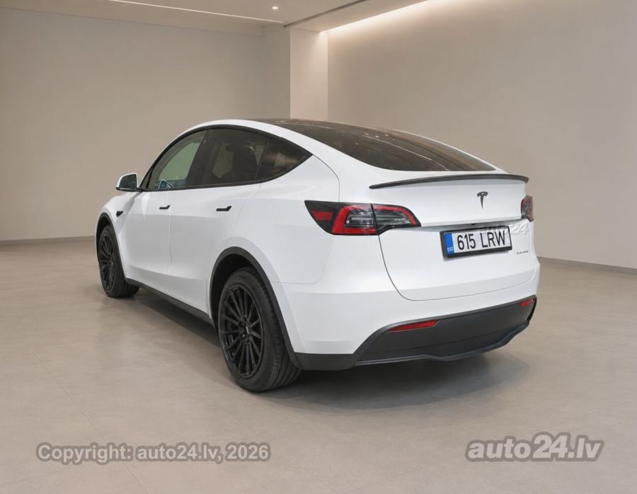 Balts Tesla Model Y 2023 Tallina, ar dzinēja tilpumu 0.00 L un nobraukumu 78 tūkst. km par 34900 €, foto 3 vietnē AUTOMOTO.COM.LV