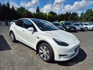 Balts Tesla Model Y 2023 Tartu, ar dzinēja tilpumu 0.00 L un nobraukumu 62 tūkst. km par 33390 €, foto  vietnē AUTOMOTO.COM.LV