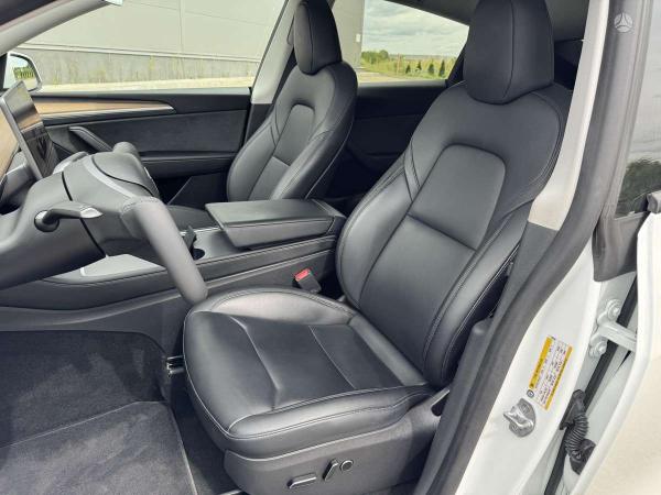 Balts Tesla Model Y 2023 Viļņa, ar dzinēja tilpumu 0.00 L un nobraukumu 78 tūkst. km par 38500 €, foto 7 vietnē AUTOMOTO.COM.LV