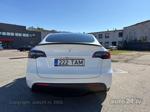 Tesla Model Y 2023 Tallina vietnÄ Balts Tesla Model Y 2023 Tallina, ar dzinÄja tilpumu 0.00 L un nobraukumu 82 tÅ«kst. km par 35900 ā¬, foto 5 vietnÄ AUTOMOTO.COM.LV