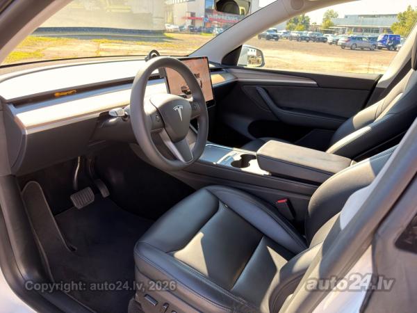Tesla Model Y 2023 Tallina vietnÄ Balts Tesla Model Y 2023 Tallina, ar dzinÄja tilpumu 0.00 L un nobraukumu 82 tÅ«kst. km par 35900 ā¬, foto 7 vietnÄ AUTOMOTO.COM.LV