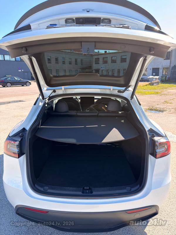 Tesla Model Y 2023 Tallina vietnÄ Balts Tesla Model Y 2023 Tallina, ar dzinÄja tilpumu 0.00 L un nobraukumu 82 tÅ«kst. km par 35900 ā¬, foto 10 vietnÄ AUTOMOTO.COM.LV