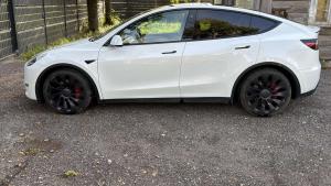 Balts Tesla Model Y 2023 Jonava, ar dzinēja tilpumu 0.00 L un nobraukumu 138 tūkst. km par 22500 €, foto 13 vietnē AUTOMOTO.COM.LV