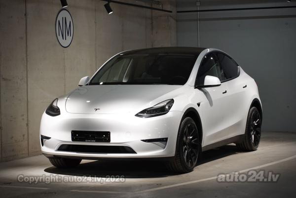 Balts Tesla Model Y 2023 Tallina, ar dzinēja tilpumu 0.00 L un nobraukumu 64 tūkst. km par 38990 €, foto 4 vietnē AUTOMOTO.COM.LV