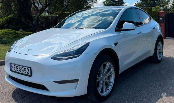 Balts Tesla Model Y 2024 Viļņa, ar dzinēja tilpumu 0.00 L un nobraukumu 54 tūkst. km par 38950 €, foto 4 vietnē AUTOMOTO.COM.LV