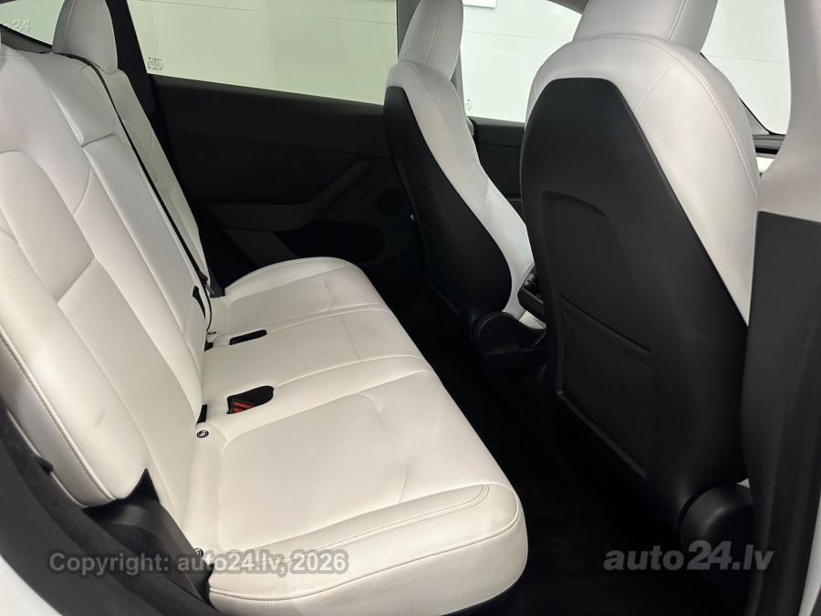 Balts Tesla Model Y 2024 Tallina, ar dzinēja tilpumu 0.00 L un nobraukumu 88 tūkst. km par 39900 €, foto 19 vietnē AUTOMOTO.COM.LV
