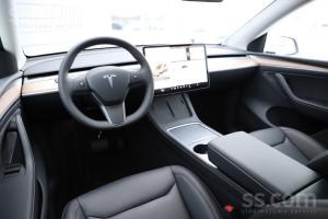 White Tesla Model Y 2025 in Tukums, with an engine capacity of 0.00 L and mileage of 10 thousand km for 33900 €, photo 7 on AUTOMOTO.COM.LV