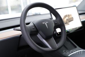 White Tesla Model Y 2025 in Tukums, with an engine capacity of 0.00 L and mileage of 10 thousand km for 33900 €, photo 14 on AUTOMOTO.COM.LV