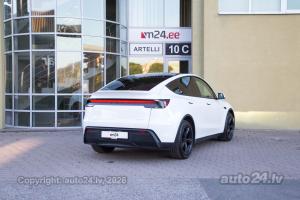 Белый Тесла Модель Y 2025 в Таллин, объемом двигателя 0.00 л и пробегом 60 тыс. км за 49500 €, фото 9 на AUTOMOTO.COM.LV