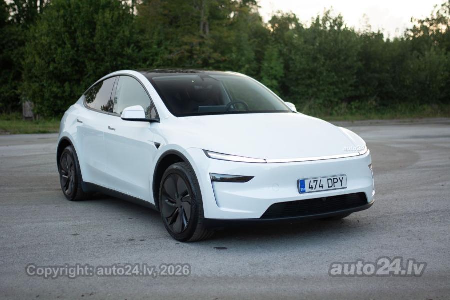 Белый Тесла Модель Y 2025 в Таллин, объемом двигателя 0.00 л и пробегом 42 тыс. км за 43990 €, фото 6 на AUTOMOTO.COM.LV
