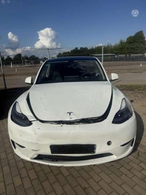 Balts Tesla Model Y 2022 Marijampole, ar dzinēja tilpumu 0.00 L un nobraukumu 74 tūkst. km par 21300 €, foto 4 vietnē AUTOMOTO.COM.LV