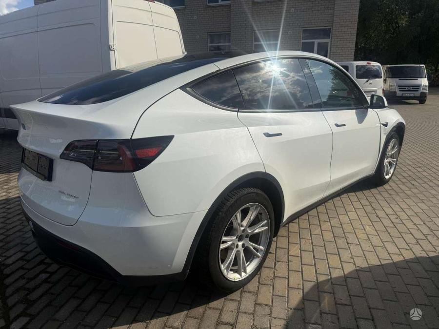 Balts Tesla Model Y 2022 Marijampole, ar dzinēja tilpumu 0.00 L un nobraukumu 74 tūkst. km par 21300 €, foto 6 vietnē AUTOMOTO.COM.LV