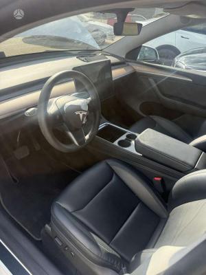 Balts Tesla Model Y 2022 Marijampole, ar dzinēja tilpumu 0.00 L un nobraukumu 74 tūkst. km par 21300 €, foto 9 vietnē AUTOMOTO.COM.LV