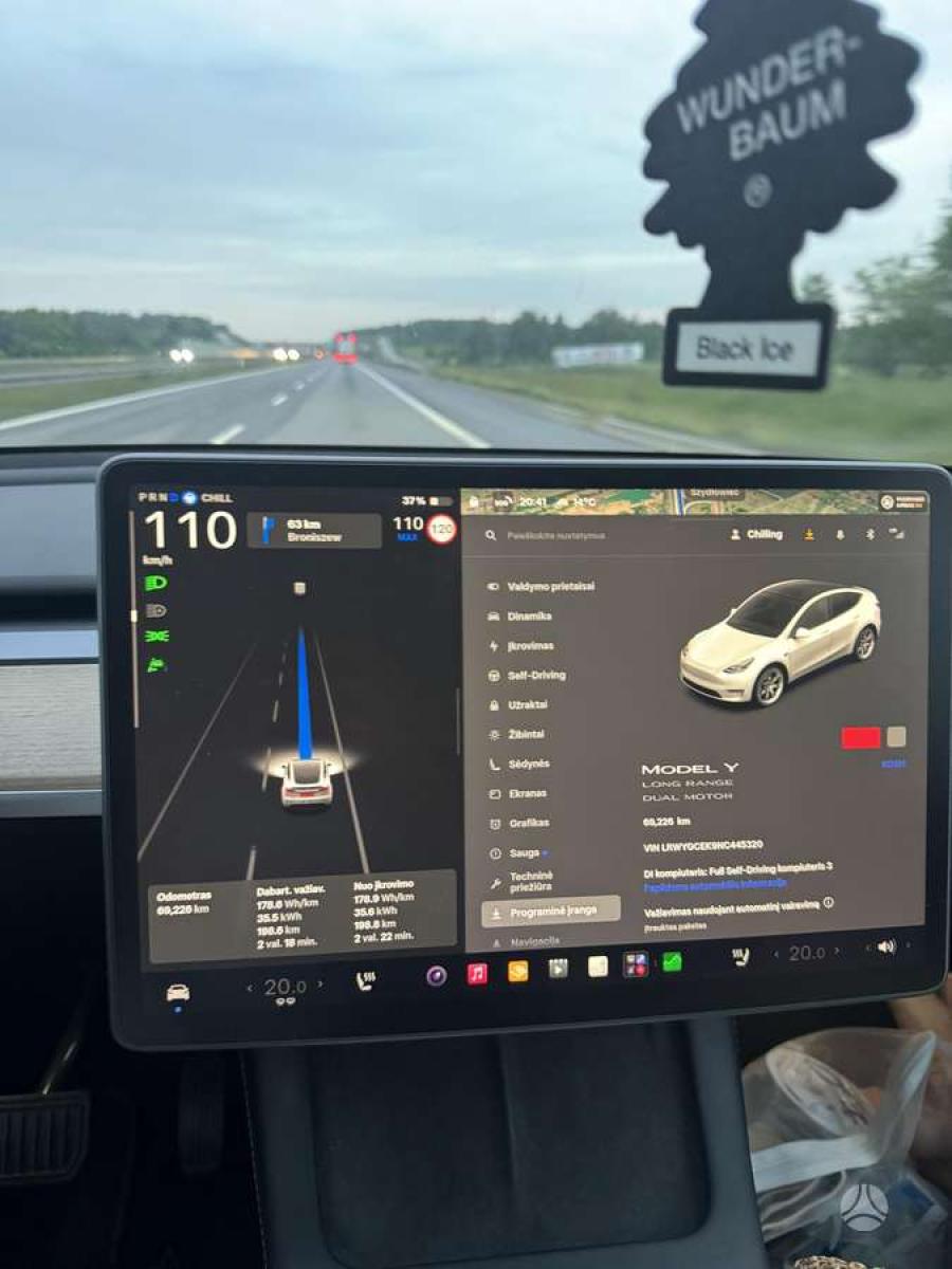 White Tesla Model Y 2022 in Klaipeda, with an engine capacity of 0.00 L and mileage of 69 thousand km for 28600 €, photo 17 on AUTOMOTO.COM.LV