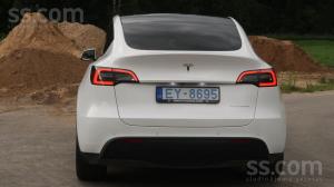 Белый Тесла Модель Y 2022 в Рига, объемом двигателя 0.00 л и пробегом 106 тыс. км за 28900 €, фото 5 на AUTOMOTO.COM.LV