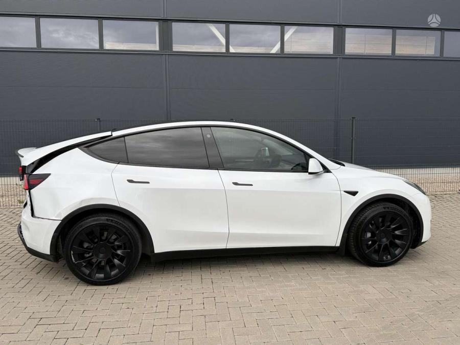 Balts Tesla Model Y 2022 Kauņa, ar dzinēja tilpumu 0.00 L un nobraukumu 49 tūkst. km par 19300 €, foto 7 vietnē AUTOMOTO.COM.LV