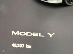 Balts Tesla Model Y 2022 Kauņa, ar dzinēja tilpumu 0.00 L un nobraukumu 49 tūkst. km par 19300 €, foto 24 vietnē AUTOMOTO.COM.LV