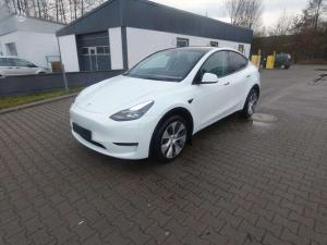 Balts Tesla Model Y 2022 Viļņa, ar dzinēja tilpumu 0.00 L un nobraukumu 99 tūkst. km par 35000 €, foto  vietnē AUTOMOTO.COM.LV