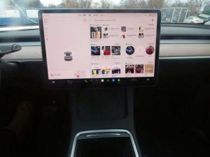 Balts Tesla Model Y 2022 Viļņa, ar dzinēja tilpumu 0.00 L un nobraukumu 99 tūkst. km par 35000 €, foto 13 vietnē AUTOMOTO.COM.LV