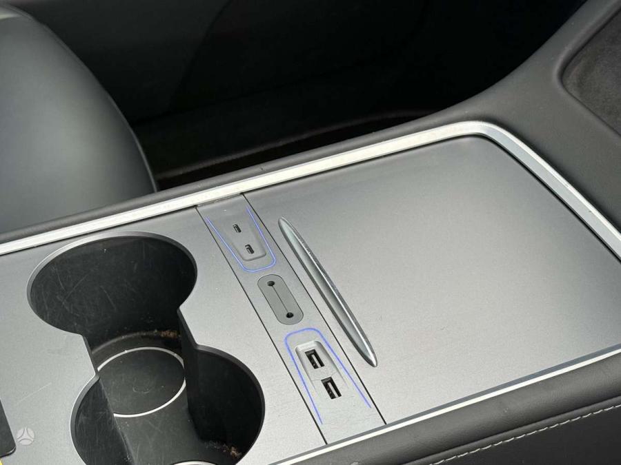 Balts Tesla Model Y 2023 Kauņa, ar dzinēja tilpumu 0.00 L un nobraukumu 56 tūkst. km par 21700 €, foto 19 vietnē AUTOMOTO.COM.LV