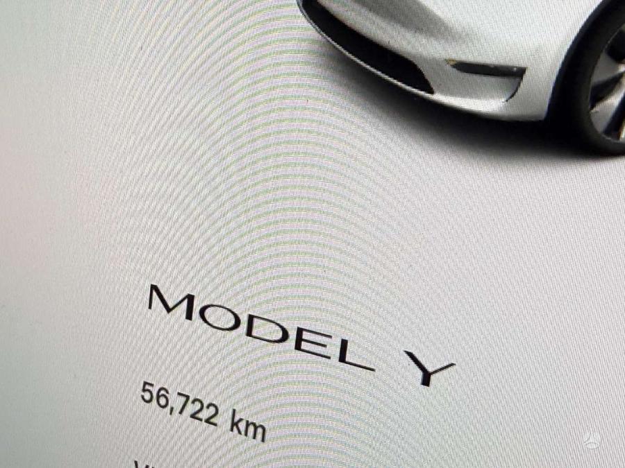 Balts Tesla Model Y 2023 Kauņa, ar dzinēja tilpumu 0.00 L un nobraukumu 56 tūkst. km par 21000 €, foto 21 vietnē AUTOMOTO.COM.LV