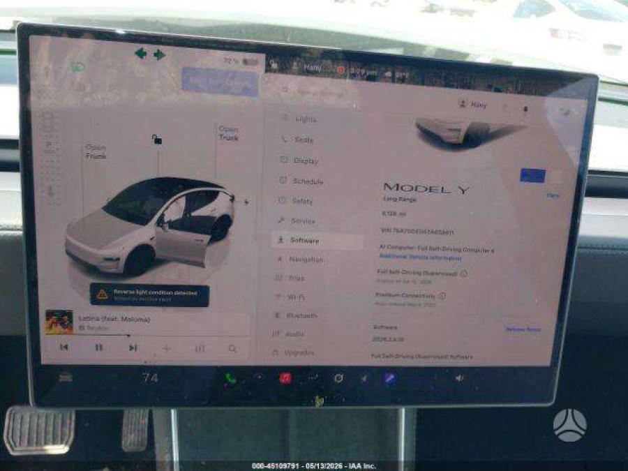 White Tesla Model Y 2026 in Kaunas, with an engine capacity of 0.00 L and mileage of 10 thousand km for 29300 €, photo 12 on AUTOMOTO.COM.LV