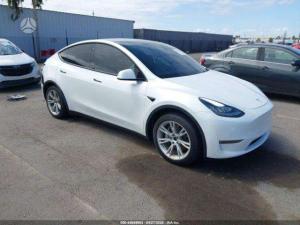 Balts Tesla Model Y 2021 Klaipėda, ar dzinēja tilpumu 0.00 L un nobraukumu 168 tūkst. km par 12200 €, foto  vietnē AUTOMOTO.COM.LV