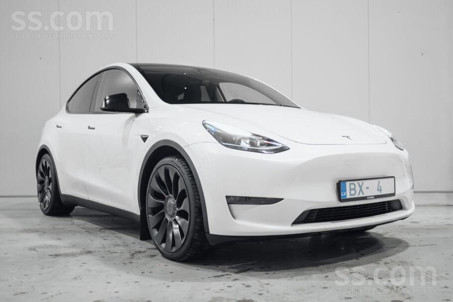 Balts Tesla Model Y 2022 Rīga, ar dzinēja tilpumu 0.00 L un nobraukumu 105 tūkst. km par 33800 €, foto 2 vietnē AUTOMOTO.COM.LV