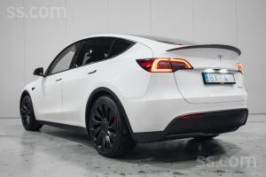 Balts Tesla Model Y 2022 Rīga, ar dzinēja tilpumu 0.00 L un nobraukumu 105 tūkst. km par 33800 €, foto 3 vietnē AUTOMOTO.COM.LV