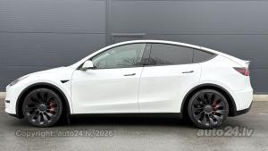 Balts Tesla Model Y 2022 Tallina, ar dzinēja tilpumu 0.00 L un nobraukumu 63 tūkst. km par 35000 €, foto 3 vietnē AUTOMOTO.COM.LV
