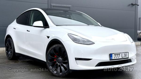 Balts Tesla Model Y 2022 Tallina, ar dzinēja tilpumu 0.00 L un nobraukumu 63 tūkst. km par 35000 €, foto 4 vietnē AUTOMOTO.COM.LV