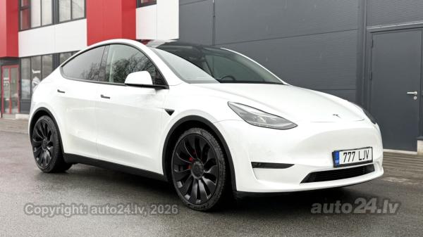 Balts Tesla Model Y 2022 Tallina, ar dzinēja tilpumu 0.00 L un nobraukumu 63 tūkst. km par 35000 €, foto 6 vietnē AUTOMOTO.COM.LV