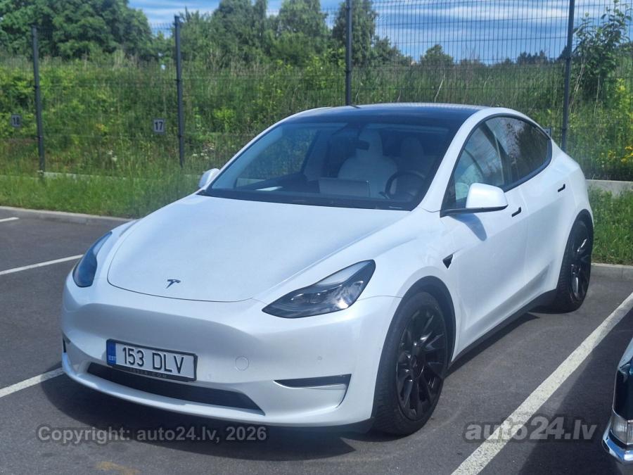 Белый Тесла Модель Y 2021 в Таллин, объемом двигателя 0.00 л и пробегом 121 тыс. км за 29900 €, фото 3 на AUTOMOTO.COM.LV
