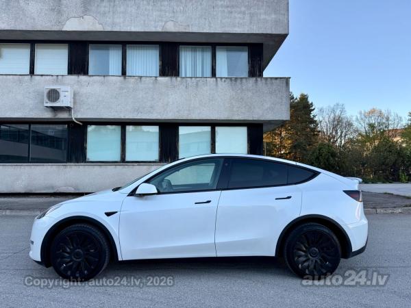 Белый Тесла Модель Y 2021 в Таллин, объемом двигателя 0.00 л и пробегом 295 тыс. км за 28900 €, фото 6 на AUTOMOTO.COM.LV