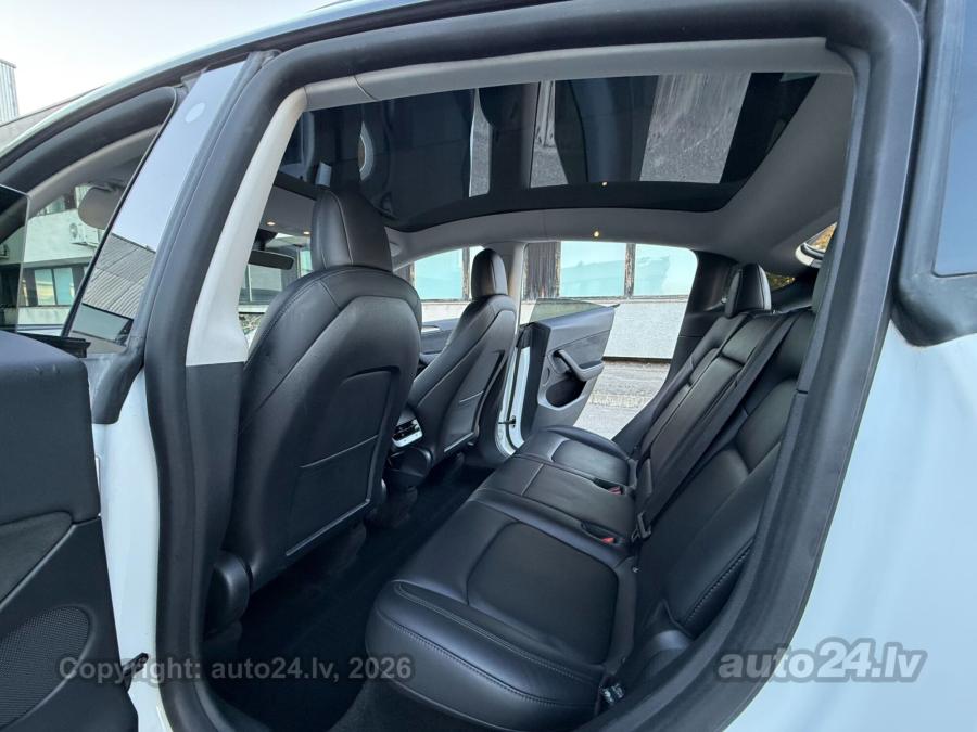 Balts Tesla Model Y 2021 Tallina, ar dzinēja tilpumu 0.00 L un nobraukumu 295 tūkst. km par 28900 €, foto 16 vietnē AUTOMOTO.COM.LV