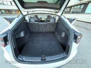 Balts Tesla Model Y 2021 Tallina, ar dzinēja tilpumu 0.00 L un nobraukumu 295 tūkst. km par 28900 €, foto 23 vietnē AUTOMOTO.COM.LV