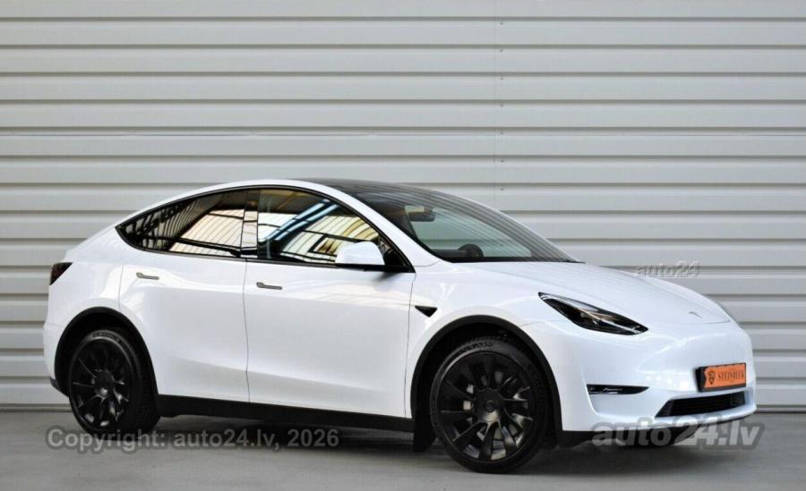 White Tesla Model Y 2022 in Tallinn, with an engine capacity of 0.00 L and mileage of 38 thousand km for 37400 €, photo 4 on AUTOMOTO.COM.LV