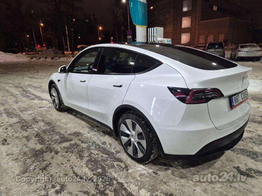Balts Tesla Model Y 2022 Tallina, ar dzinēja tilpumu 0.00 L un nobraukumu 70 tūkst. km par 26500 €, foto 6 vietnē AUTOMOTO.COM.LV
