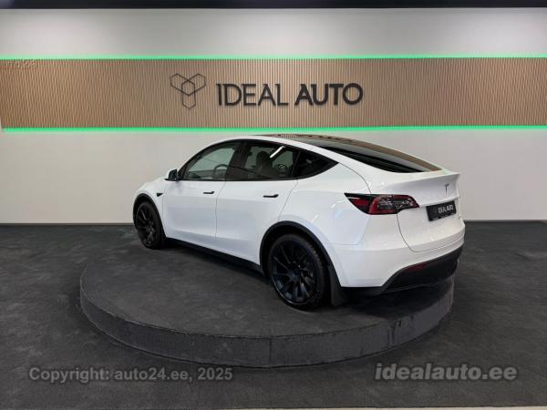Balts Tesla Model Y 2023 Tallina, ar dzinēja tilpumu 0.00 L un nobraukumu 70 tūkst. km par 37990 €, foto 6 vietnē AUTOMOTO.COM.LV