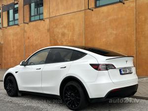Balts Tesla Model Y 2023 Tallina, ar dzinēja tilpumu 0.00 L un nobraukumu 89 tūkst. km par 33800 €, foto 4 vietnē AUTOMOTO.COM.LV